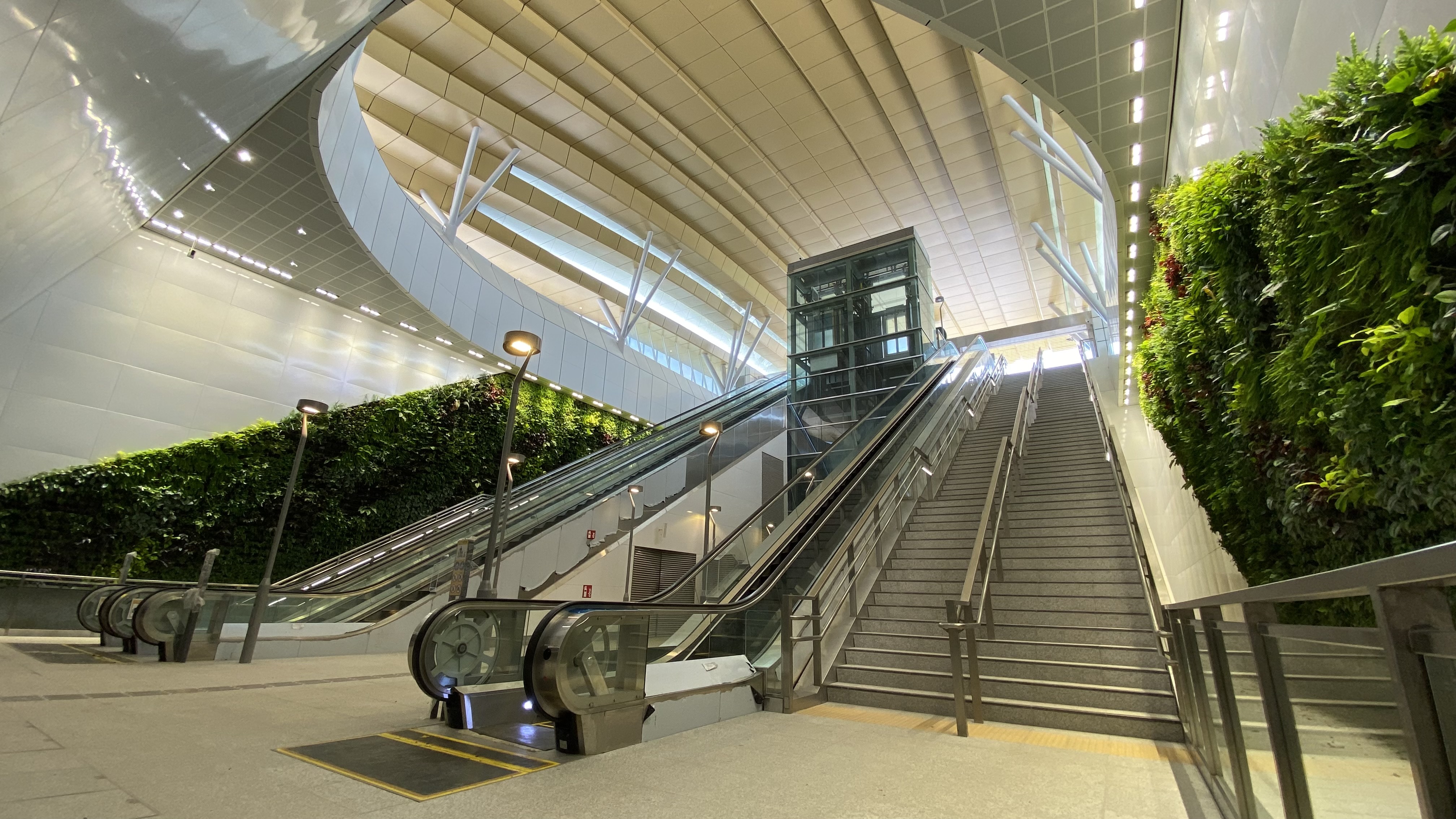 CONTRACT T228 CONSTRUCTION OF GARDENS BY THE BAY STATION AND TUNNELS ...
